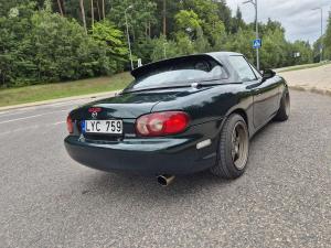 Green Mazda MX-5 2000 in Vilnius, with an engine capacity of 1.84 L and mileage of 216 thousand km for 5500 €, photo 7 on AUTOMOTO.COM.LV