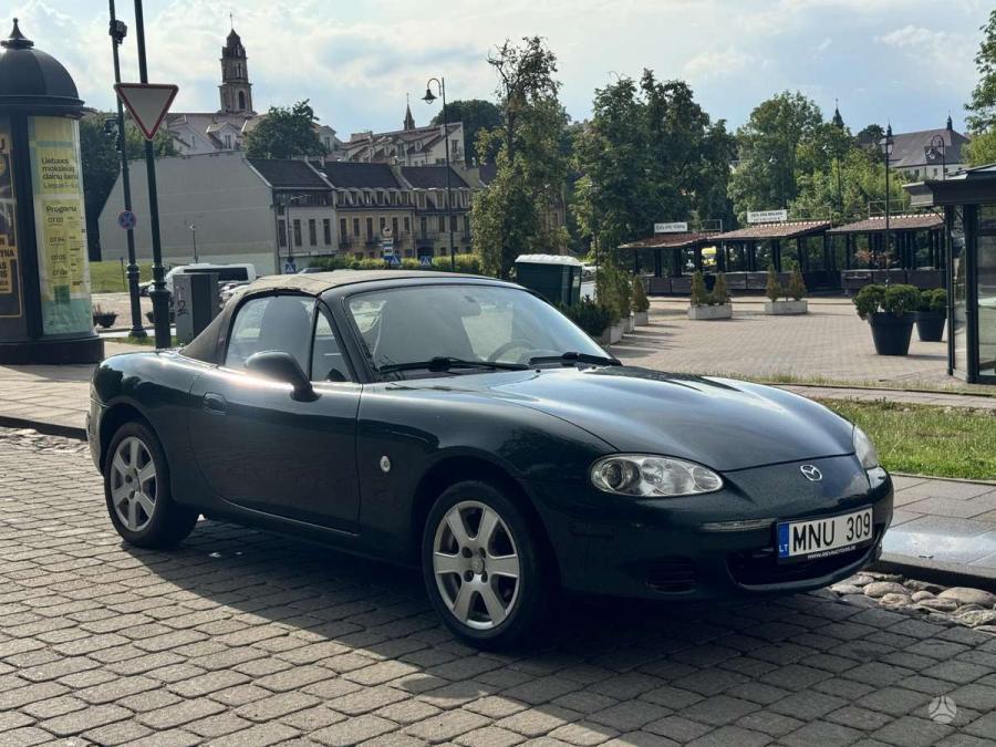 Зеленый Мазда МХ-5 2002 в Вильнюс, объемом двигателя 1.60 л и пробегом 249 тыс. км за 3900 €, фото 1 на AUTOMOTO.COM.LV
