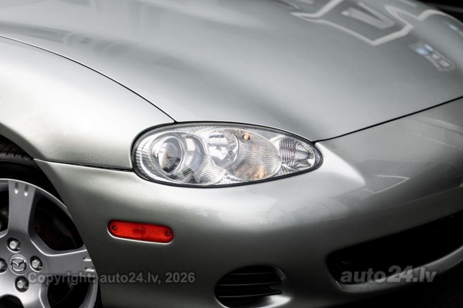 Pelēks Mazda MX-5 2003 Tallina, ar dzinēja tilpumu 1.60 L un nobraukumu 158 tūkst. km par 6790 €, foto 10 vietnē AUTOMOTO.COM.LV