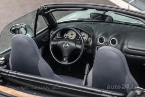 Pelēks Mazda MX-5 2003 Tallina, ar dzinēja tilpumu 1.60 L un nobraukumu 158 tūkst. km par 6790 €, foto 13 vietnē AUTOMOTO.COM.LV