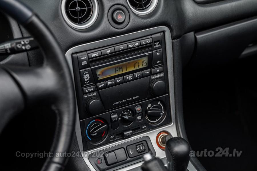 Pelēks Mazda MX-5 2003 Tallina, ar dzinēja tilpumu 1.60 L un nobraukumu 158 tūkst. km par 6790 €, foto 18 vietnē AUTOMOTO.COM.LV