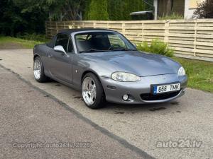 Pelēks Mazda MX-5 2004 Tallina, ar dzinēja tilpumu 1.60 L un nobraukumu 150 tūkst. km par 10500 €, foto  vietnē AUTOMOTO.COM.LV