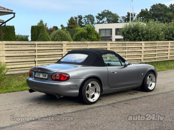 Pelēks Mazda MX-5 2004 Tallina, ar dzinēja tilpumu 1.60 L un nobraukumu 150 tūkst. km par 10500 €, foto 2 vietnē AUTOMOTO.COM.LV