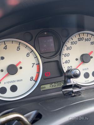Pelēks Mazda MX-5 2004 Tallina, ar dzinēja tilpumu 1.60 L un nobraukumu 150 tūkst. km par 10500 €, foto 15 vietnē AUTOMOTO.COM.LV