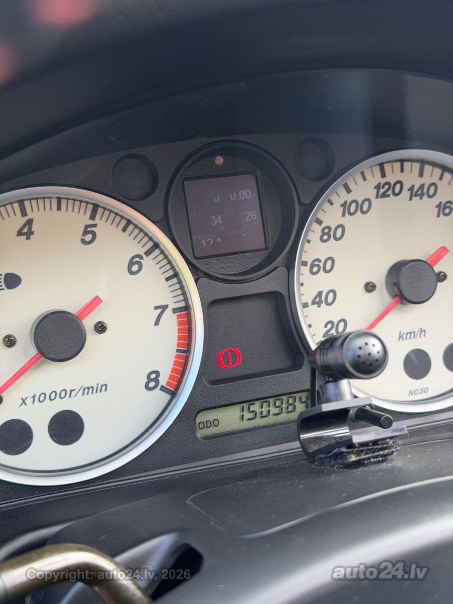 Pelēks Mazda MX-5 2004 Tallina, ar dzinēja tilpumu 1.60 L un nobraukumu 150 tūkst. km par 10500 €, foto 15 vietnē AUTOMOTO.COM.LV