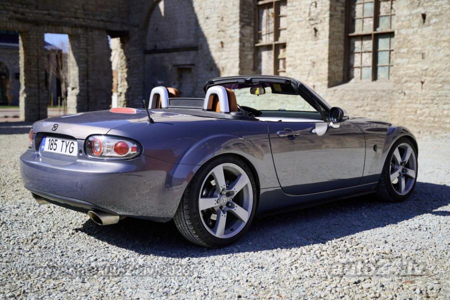 Pelēks Mazda MX-5 2006 Tallina, ar dzinēja tilpumu 2.00 L un nobraukumu 253 tūkst. km par 8500 €, foto 5 vietnē AUTOMOTO.COM.LV