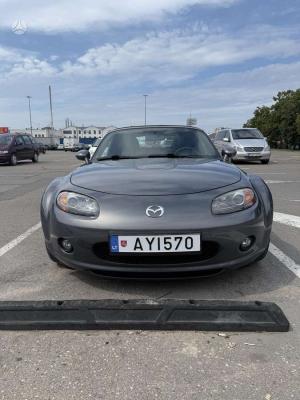 Pelēks Mazda MX-5 2006 Kauņa, ar dzinēja tilpumu 2.50 L un nobraukumu 207 tūkst. km par 5900 €, foto 3 vietnē AUTOMOTO.COM.LV