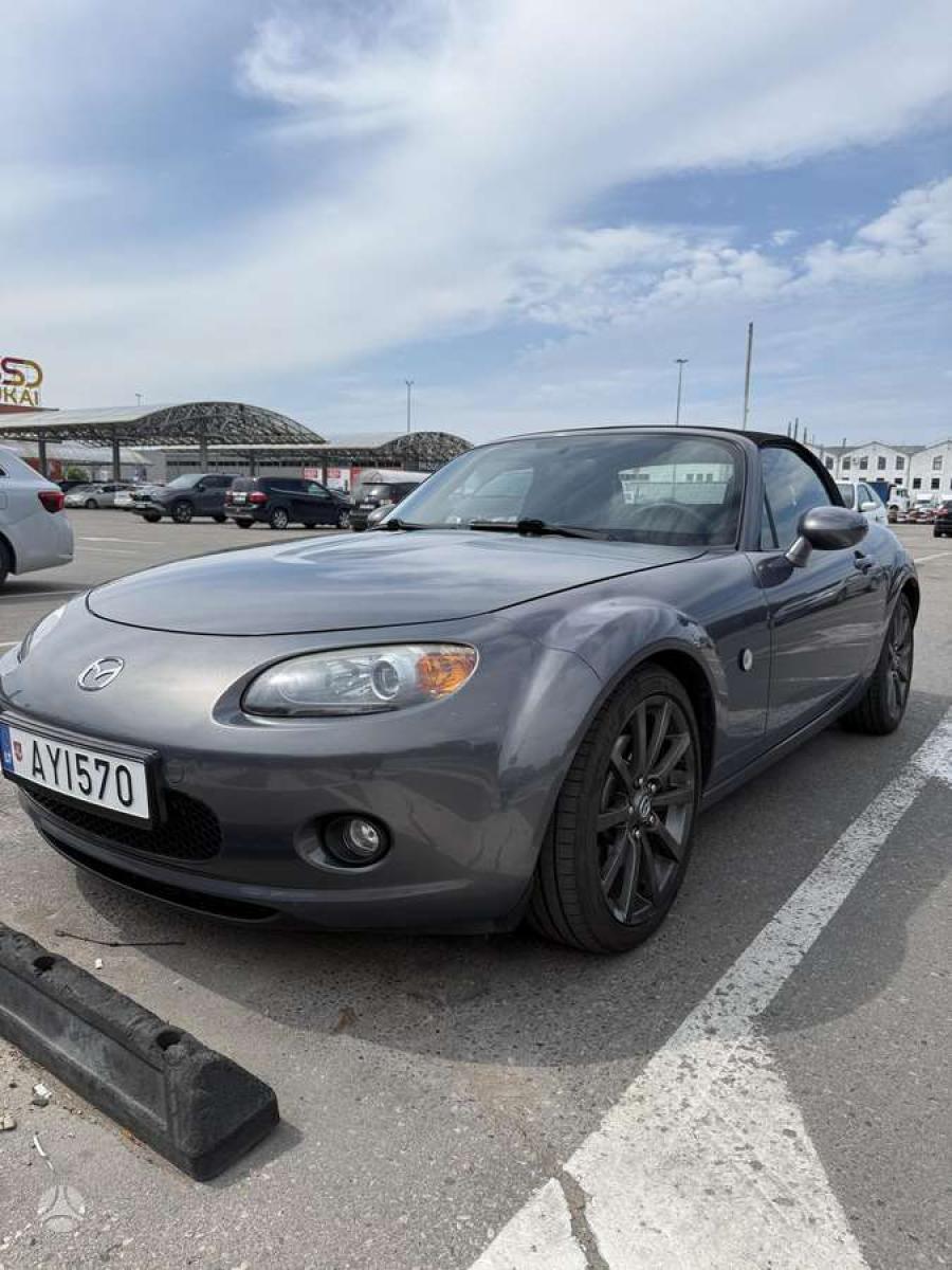 Pelēks Mazda MX-5 2006 Kauņa, ar dzinēja tilpumu 2.50 L un nobraukumu 207 tūkst. km par 5900 €, foto 4 vietnē AUTOMOTO.COM.LV