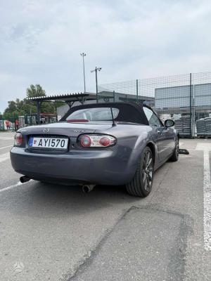 Pelēks Mazda MX-5 2006 Kauņa, ar dzinēja tilpumu 2.50 L un nobraukumu 207 tūkst. km par 5900 €, foto 5 vietnē AUTOMOTO.COM.LV