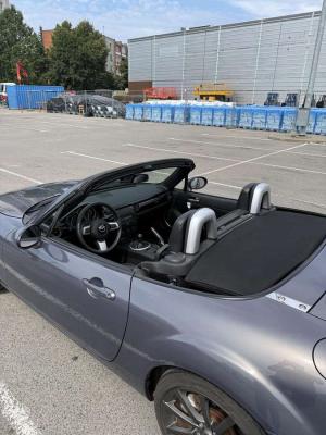 Pelēks Mazda MX-5 2006 Kauņa, ar dzinēja tilpumu 2.50 L un nobraukumu 207 tūkst. km par 5900 €, foto 11 vietnē AUTOMOTO.COM.LV
