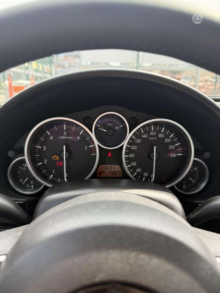 Pelēks Mazda MX-5 2006 Kauņa, ar dzinēja tilpumu 2.50 L un nobraukumu 207 tūkst. km par 5900 €, foto 15 vietnē AUTOMOTO.COM.LV