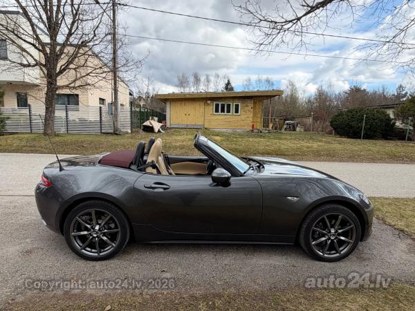 Pelēks Mazda MX-5 2018 Tartu, ar dzinēja tilpumu 2.00 L un nobraukumu 60 tūkst. km par 18900 €, foto 3 vietnē AUTOMOTO.COM.LV