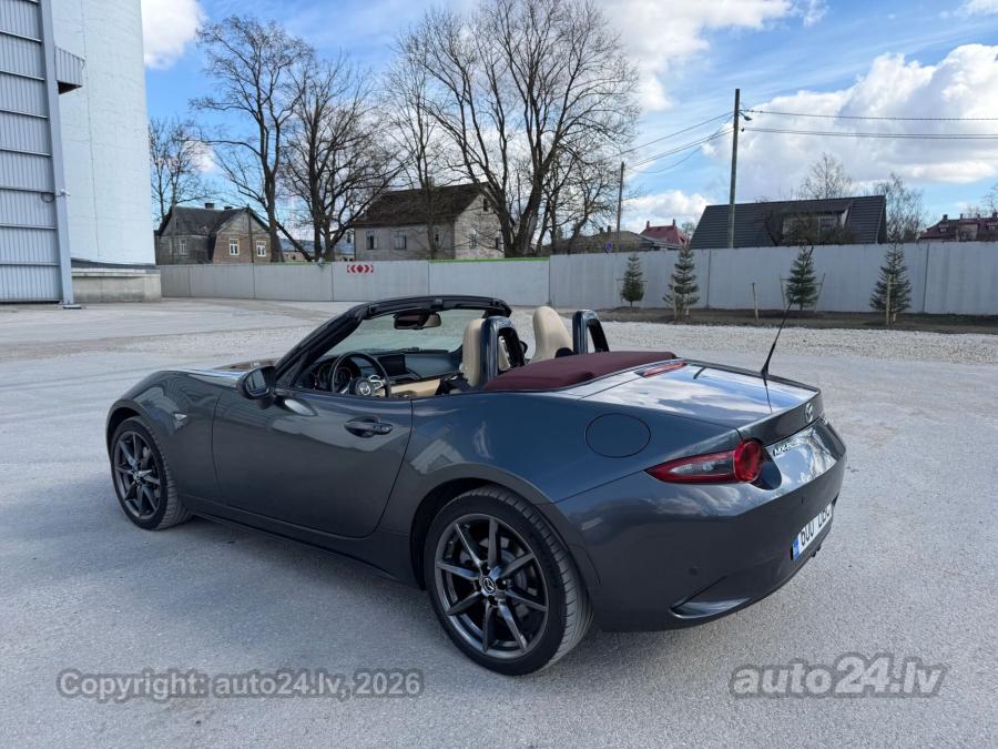 Pelēks Mazda MX-5 2018 Tartu, ar dzinēja tilpumu 2.00 L un nobraukumu 60 tūkst. km par 18900 €, foto 6 vietnē AUTOMOTO.COM.LV
