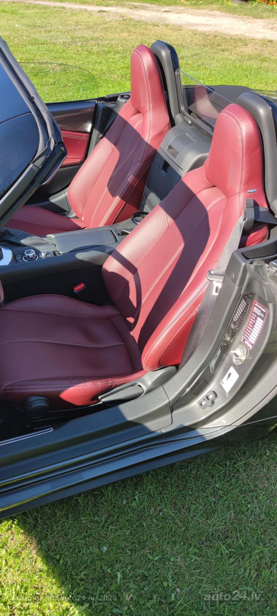 Grey Mazda MX-5 2020 in Tallinn, with an engine capacity of 2.00 L and mileage of 15 thousand km for 22000 €, photo 10 on AUTOMOTO.COM.LV