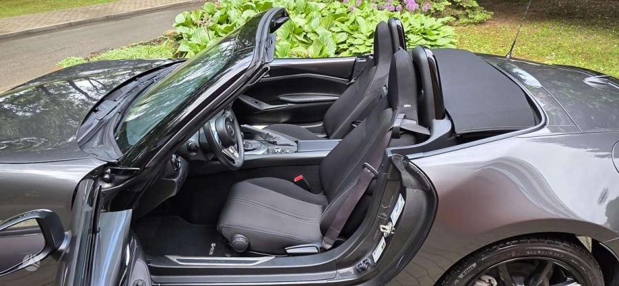 Pelēks Mazda MX-5 2021 Klaipėda, ar dzinēja tilpumu 2.00 L un nobraukumu 17 tūkst. km par 18400 €, foto 12 vietnē AUTOMOTO.COM.LV