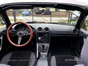 Oranžs Mazda MX-5 1998 Tallina, ar dzinēja tilpumu 1.60 L un nobraukumu 154 tūkst. km par 7500 €, foto 8 vietnē AUTOMOTO.COM.LV