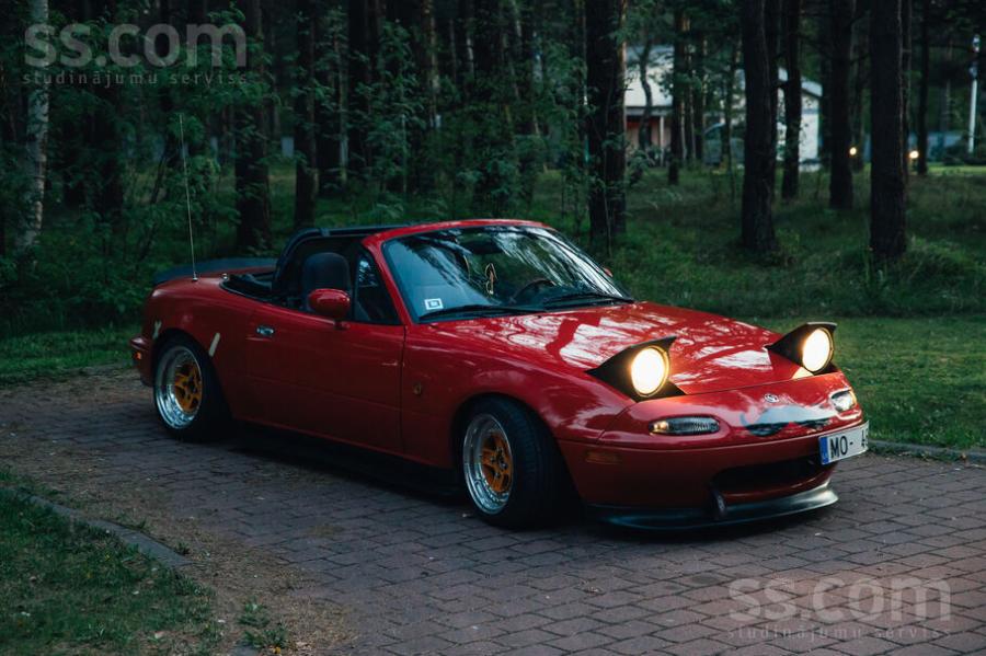 Sarkans Mazda MX-5 1996 Ventspils, ar dzinēja tilpumu 1.60 L un nobraukumu 264 tūkst. km par 31900 €, foto 1 vietnē AUTOMOTO.COM.LV