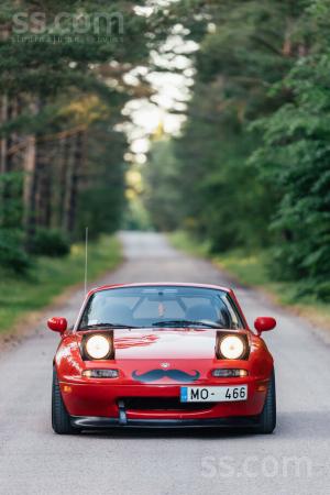 Sarkans Mazda MX-5 1996 Ventspils, ar dzinēja tilpumu 1.60 L un nobraukumu 264 tūkst. km par 31900 €, foto 2 vietnē AUTOMOTO.COM.LV