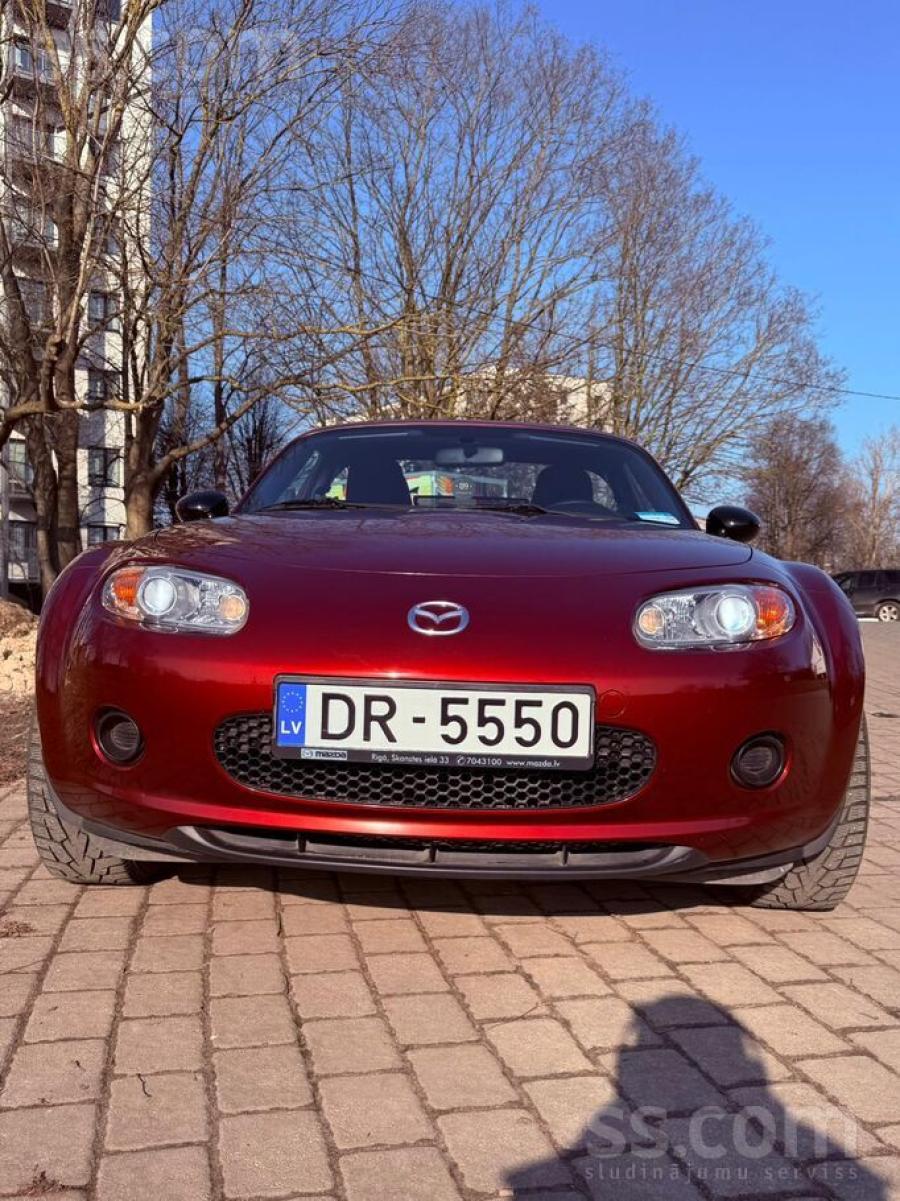 Sarkans Mazda MX-5 2007 Rīga, ar dzinēja tilpumu 1.80 L un nobraukumu 100 tūkst. km par 5000 €, foto 10 vietnē AUTOMOTO.COM.LV