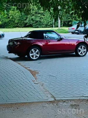 Sarkans Mazda MX-5 2007 Rīga, ar dzinēja tilpumu 1.80 L un nobraukumu 100 tūkst. km par 5000 €, foto 11 vietnē AUTOMOTO.COM.LV