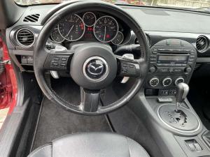 Red Mazda MX-5 2014 in Taurage, with an engine capacity of 2.00 L and mileage of 202 thousand km for 6900 €, photo 13 on AUTOMOTO.COM.LV