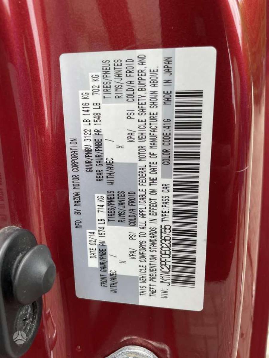 Red Mazda MX-5 2014 in Taurage, with an engine capacity of 2.00 L and mileage of 202 thousand km for 6900 €, photo 17 on AUTOMOTO.COM.LV