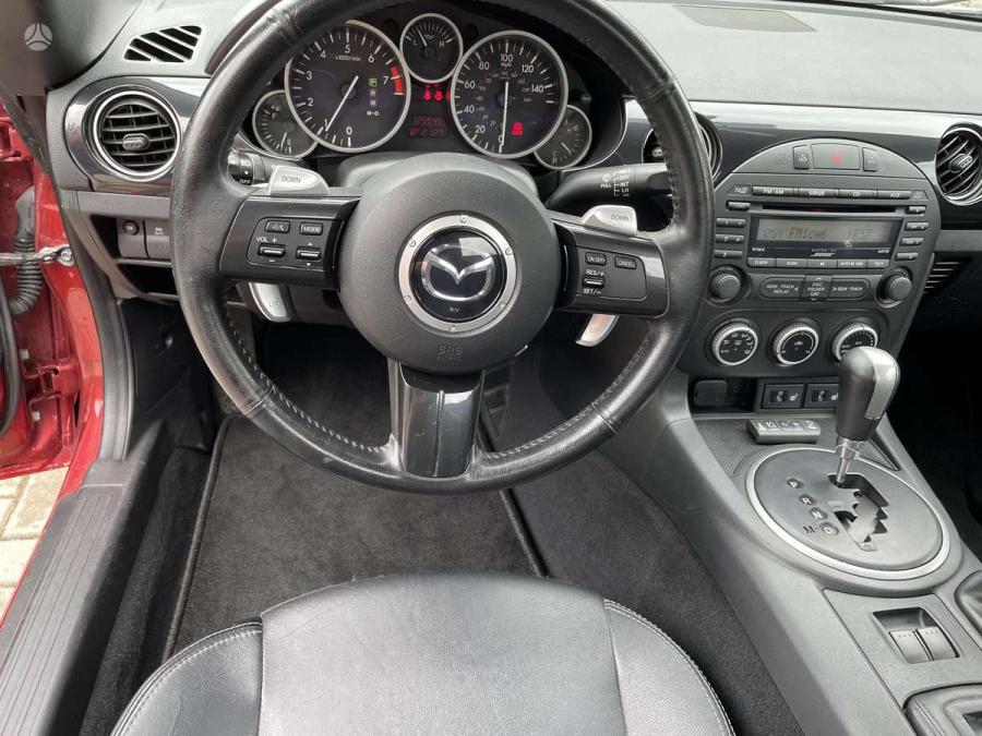 Red Mazda MX-5 2014 in Taurage, with an engine capacity of 2.00 L and mileage of 202 thousand km for 6900 €, photo 20 on AUTOMOTO.COM.LV