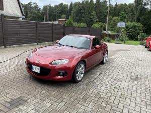 Red Mazda MX-5 2014 in Taurage, with an engine capacity of 2.00 L and mileage of 202 thousand km for 6900 €, photo 25 on AUTOMOTO.COM.LV