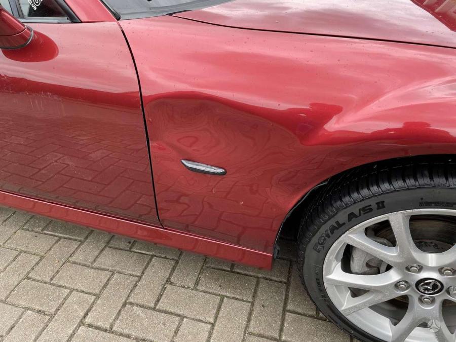 Red Mazda MX-5 2014 in Taurage, with an engine capacity of 2.00 L and mileage of 202 thousand km for 6900 €, photo 31 on AUTOMOTO.COM.LV