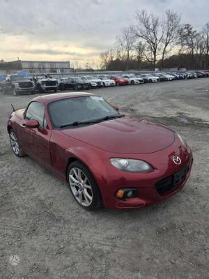 Red Mazda MX-5 2014 in Taurage, with an engine capacity of 2.00 L and mileage of 202 thousand km for 6900 €, photo 40 on AUTOMOTO.COM.LV