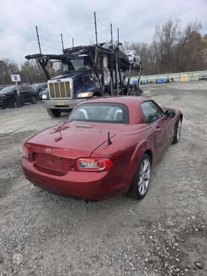 Red Mazda MX-5 2014 in Taurage, with an engine capacity of 2.00 L and mileage of 202 thousand km for 6900 €, photo 43 on AUTOMOTO.COM.LV