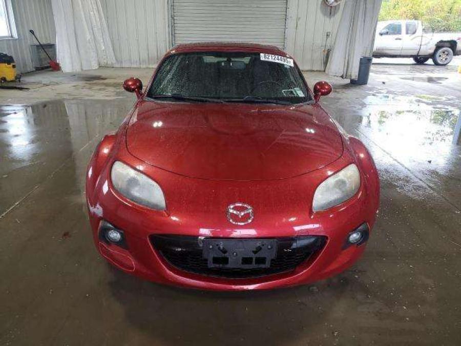 Red Mazda MX-5 2014 in Taurage, with an engine capacity of 2.00 L and mileage of 202 thousand km for 6900 €, photo 48 on AUTOMOTO.COM.LV