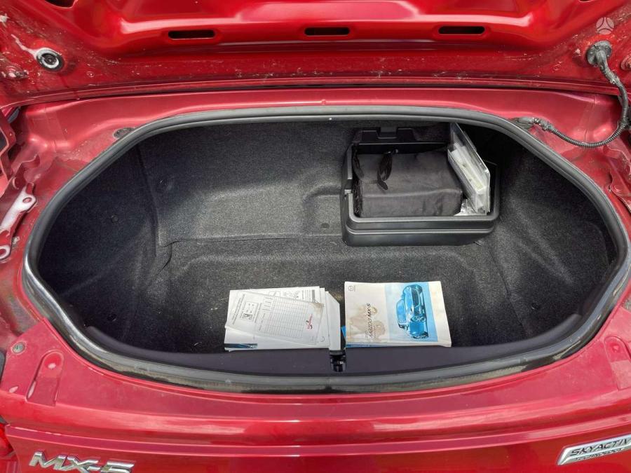 Sarkans Mazda MX-5 2017 Tauragė, ar dzinēja tilpumu 2.00 L un nobraukumu 66 tūkst. km par 14800 €, foto 8 vietnē AUTOMOTO.COM.LV