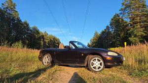 Violet Mazda MX-5 2003 in Vilnius, with an engine capacity of 1.60 L and mileage of 310 thousand km for 2900 €, photo 15 on AUTOMOTO.COM.LV