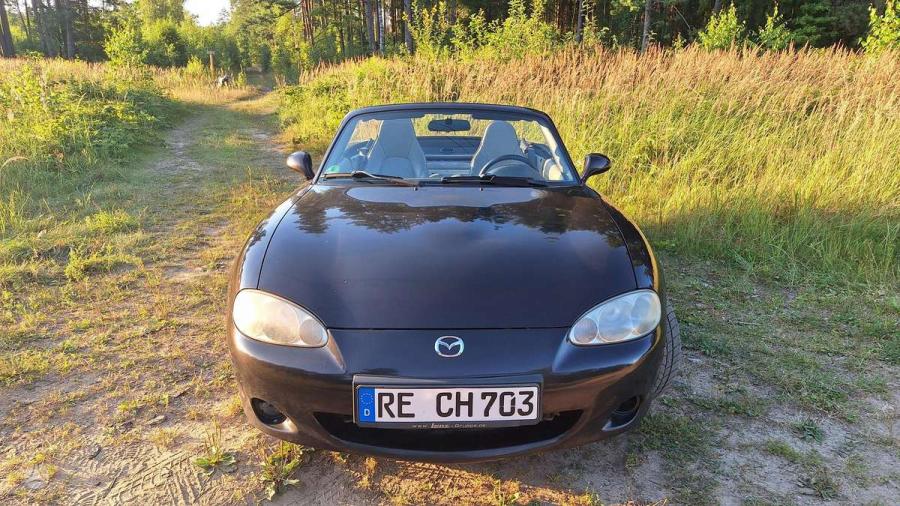 Violet Mazda MX-5 2003 in Vilnius, with an engine capacity of 1.60 L and mileage of 310 thousand km for 2900 €, photo 20 on AUTOMOTO.COM.LV