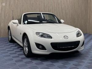 Balts Mazda MX-5 2009 Marijampole, ar dzinēja tilpumu 1.80 L un nobraukumu 156 tūkst. km par 7500 €, foto  vietnē AUTOMOTO.COM.LV