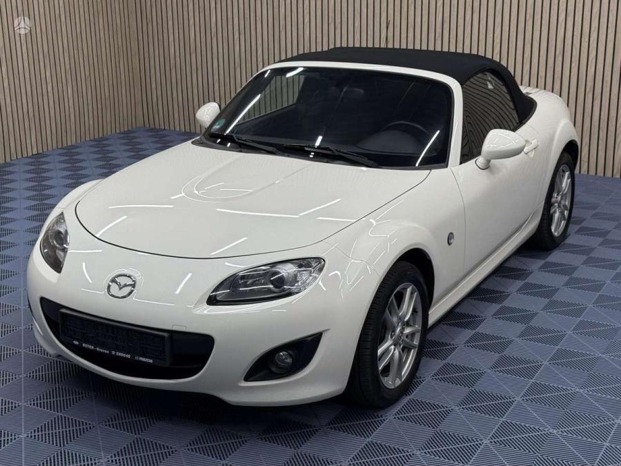 Balts Mazda MX-5 2009 Marijampole, ar dzinēja tilpumu 1.80 L un nobraukumu 156 tūkst. km par 7500 €, foto 10 vietnē AUTOMOTO.COM.LV