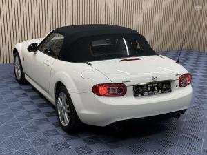 Balts Mazda MX-5 2009 Marijampole, ar dzinēja tilpumu 1.80 L un nobraukumu 156 tūkst. km par 7500 €, foto 11 vietnē AUTOMOTO.COM.LV