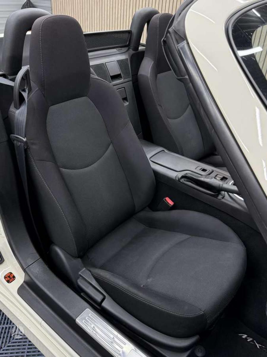 Balts Mazda MX-5 2009 Marijampole, ar dzinēja tilpumu 1.80 L un nobraukumu 156 tūkst. km par 7500 €, foto 13 vietnē AUTOMOTO.COM.LV