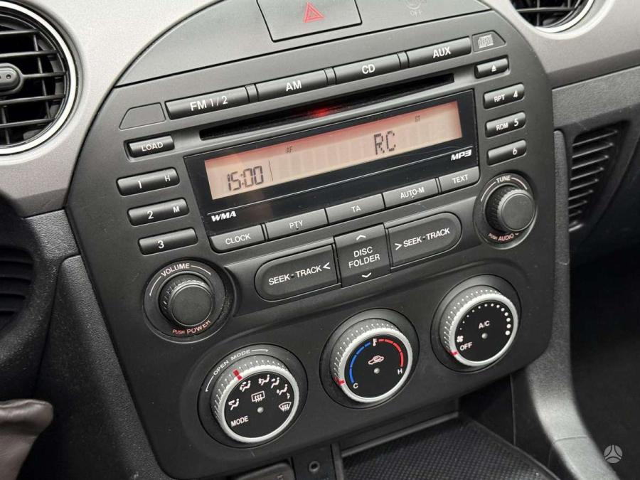 Balts Mazda MX-5 2009 Marijampole, ar dzinēja tilpumu 1.80 L un nobraukumu 156 tūkst. km par 7500 €, foto 24 vietnē AUTOMOTO.COM.LV