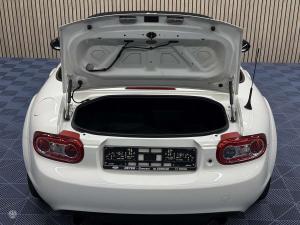 Balts Mazda MX-5 2009 Marijampole, ar dzinēja tilpumu 1.80 L un nobraukumu 156 tūkst. km par 7500 €, foto 27 vietnē AUTOMOTO.COM.LV