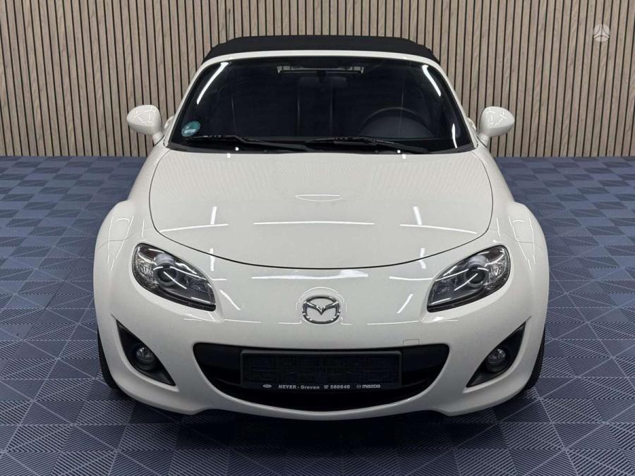 Balts Mazda MX-5 2009 Marijampole, ar dzinēja tilpumu 1.80 L un nobraukumu 156 tūkst. km par 7500 €, foto 30 vietnē AUTOMOTO.COM.LV