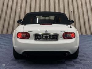 Balts Mazda MX-5 2009 Marijampole, ar dzinēja tilpumu 1.80 L un nobraukumu 156 tūkst. km par 7500 €, foto 33 vietnē AUTOMOTO.COM.LV