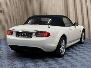 Balts Mazda MX-5 2009 Marijampole, ar dzinēja tilpumu 1.80 L un nobraukumu 156 tūkst. km par 7500 €, foto 34 vietnē AUTOMOTO.COM.LV