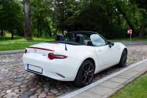 Balts Mazda MX-5 2016 Kauņa, ar dzinēja tilpumu 2.00 L un nobraukumu 72 tūkst. km par 12300 €, foto 5 vietnē AUTOMOTO.COM.LV