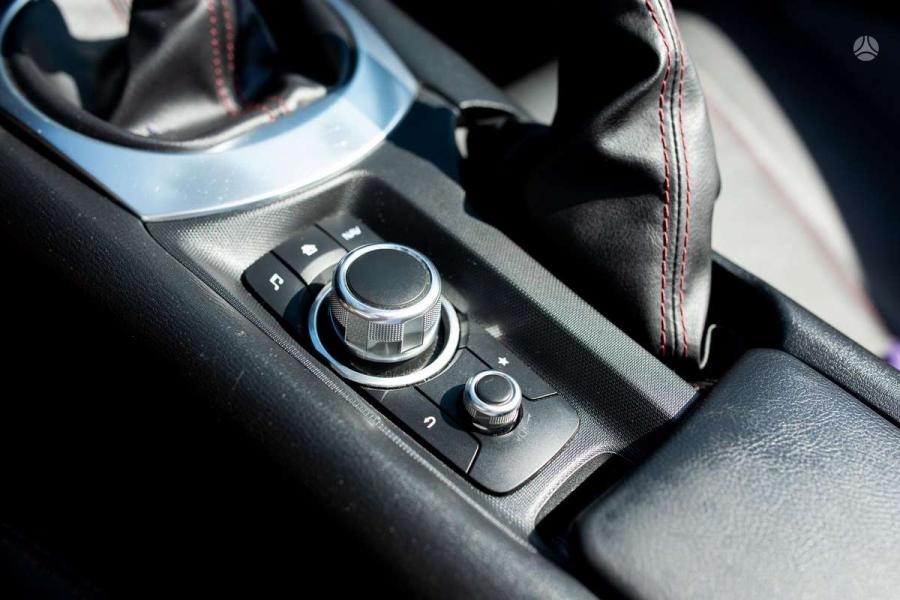 Balts Mazda MX-5 2016 Kauņa, ar dzinēja tilpumu 2.00 L un nobraukumu 72 tūkst. km par 12300 €, foto 14 vietnē AUTOMOTO.COM.LV