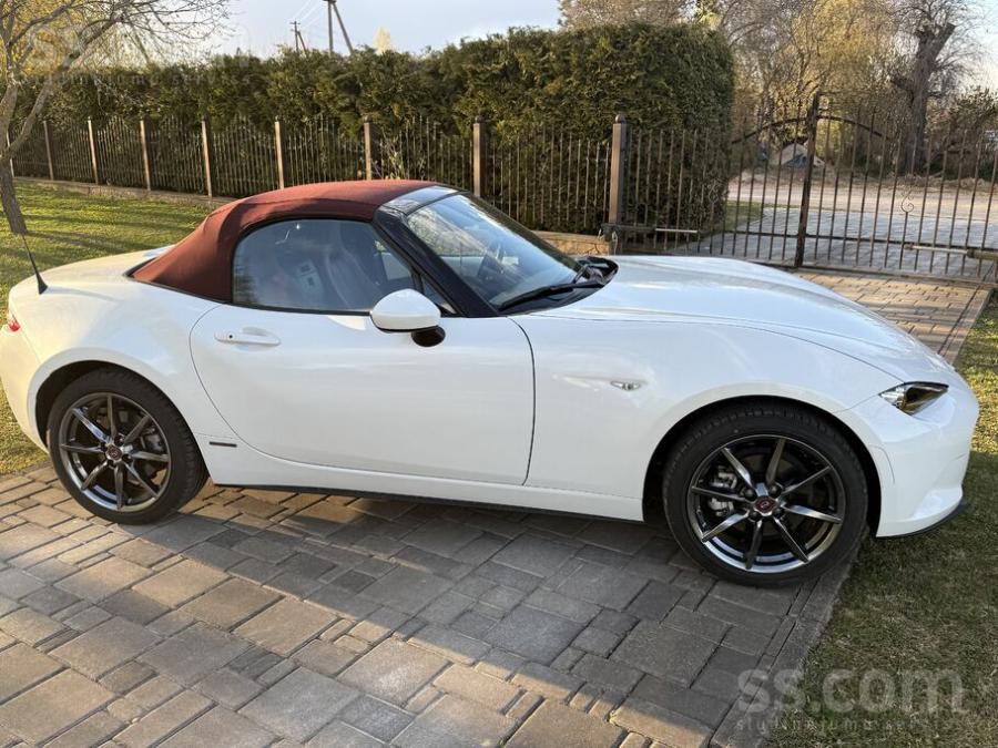 Balts Mazda MX-5 2020 Ludza, ar dzinēja tilpumu 2.00 L un nobraukumu 4 tūkst. km par 28650 €, foto 14 vietnē AUTOMOTO.COM.LV