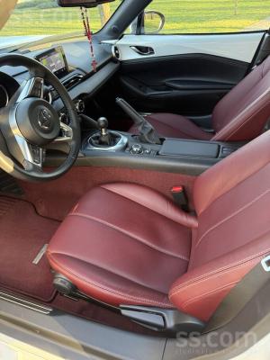 Balts Mazda MX-5 2020 Ludza, ar dzinēja tilpumu 2.00 L un nobraukumu 4 tūkst. km par 28650 €, foto 16 vietnē AUTOMOTO.COM.LV