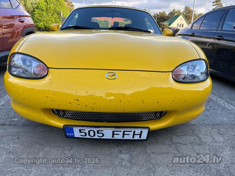 Dzeltens Mazda MX-5 2000 Tallina, ar dzinēja tilpumu 1.60 L un nobraukumu 67 tūkst. km par 6500 €, foto 5 vietnē AUTOMOTO.COM.LV