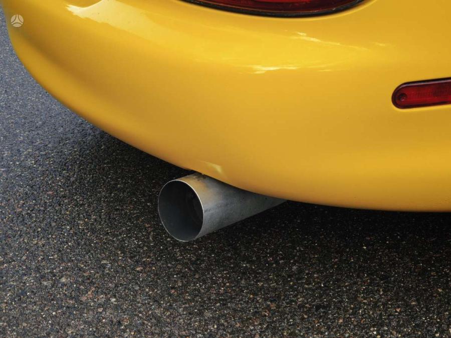 Yellow Mazda MX-5 2001 in Vilnius, with an engine capacity of 1.60 L and mileage of 187 thousand km for 6200 €, photo 15 on AUTOMOTO.COM.LV